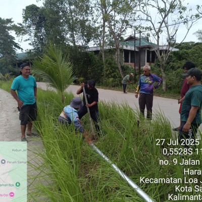 Swadaya, Warga 3 RT BPK Dirikan 6 Tiang LPJU Demi Lingkungan Lebih ...